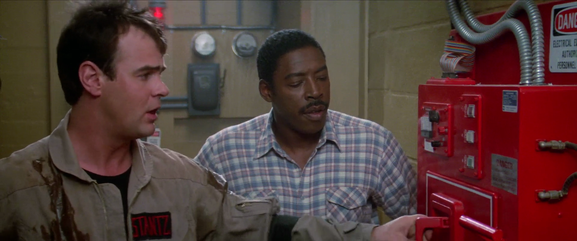 Containment unit | Sci-fi interfaces